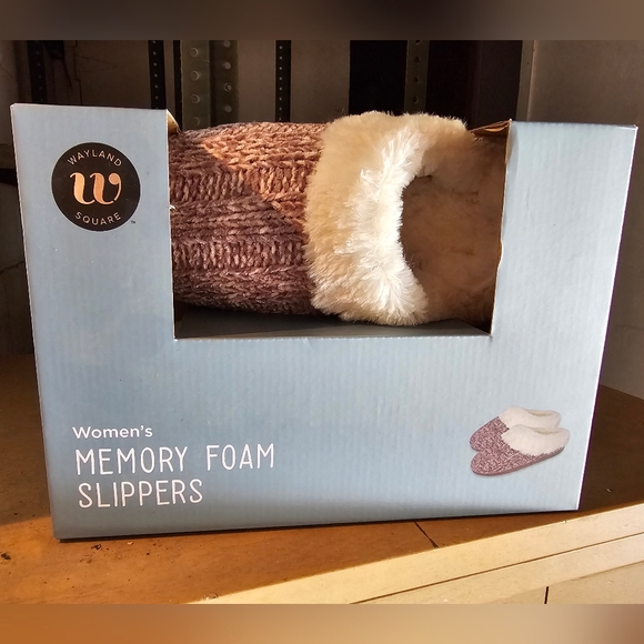 Wayland Square | Shoes | Memory Foam Slippers | Poshmark